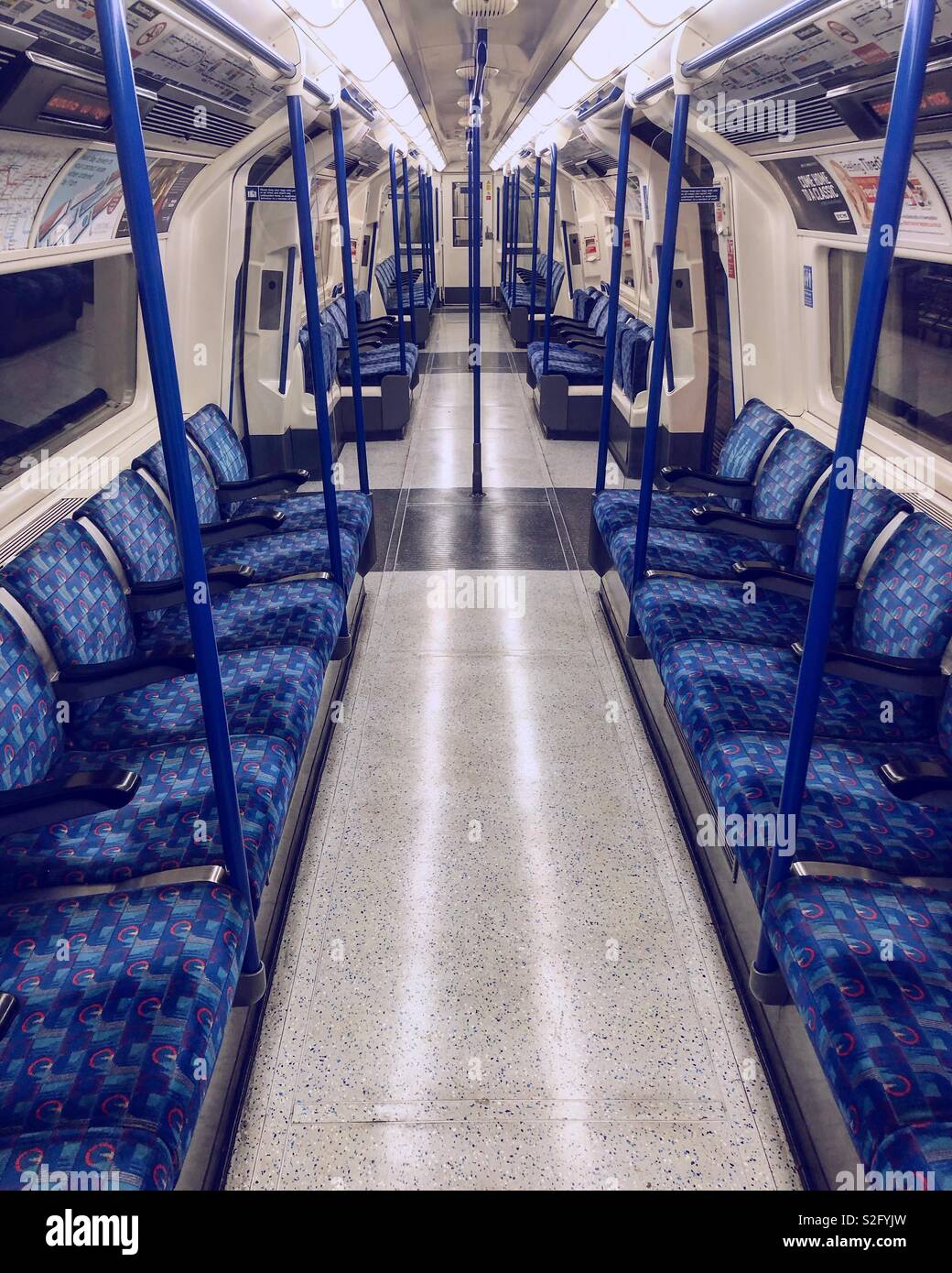 Tube carriage hi-res stock photography and images - Alamy
