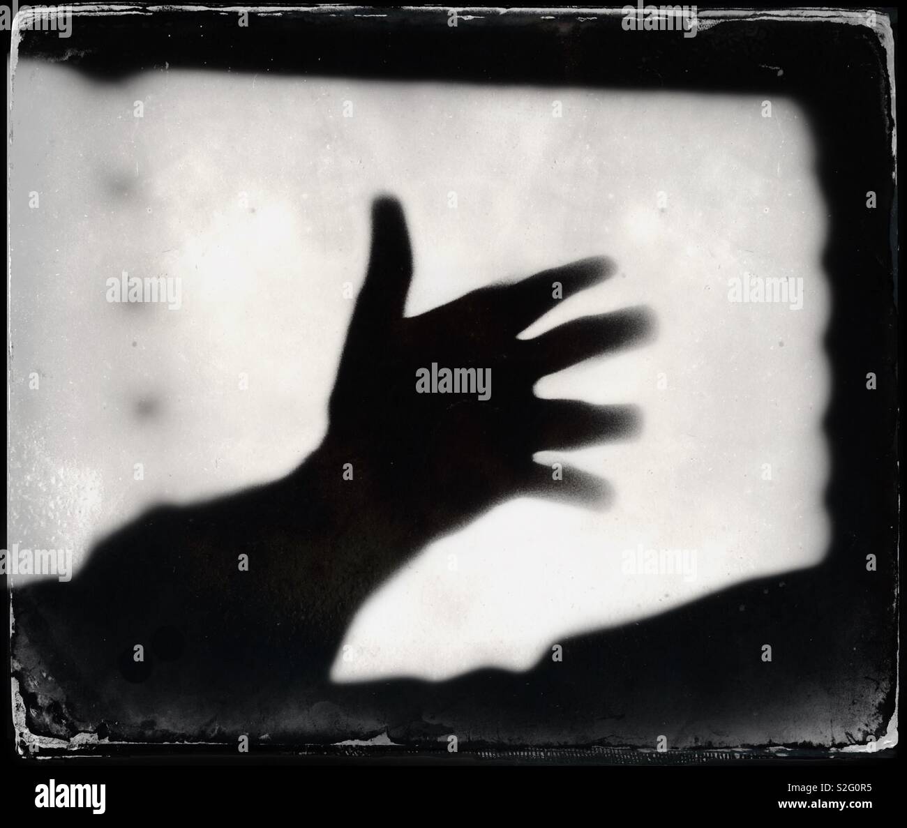 Shadow hand hi-res stock photography and images - Alamy