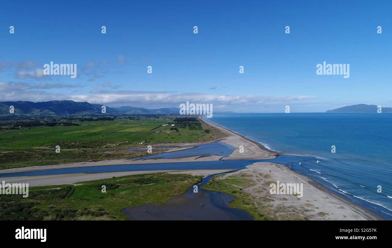 Otaki beach hi-res stock photography and images - Alamy