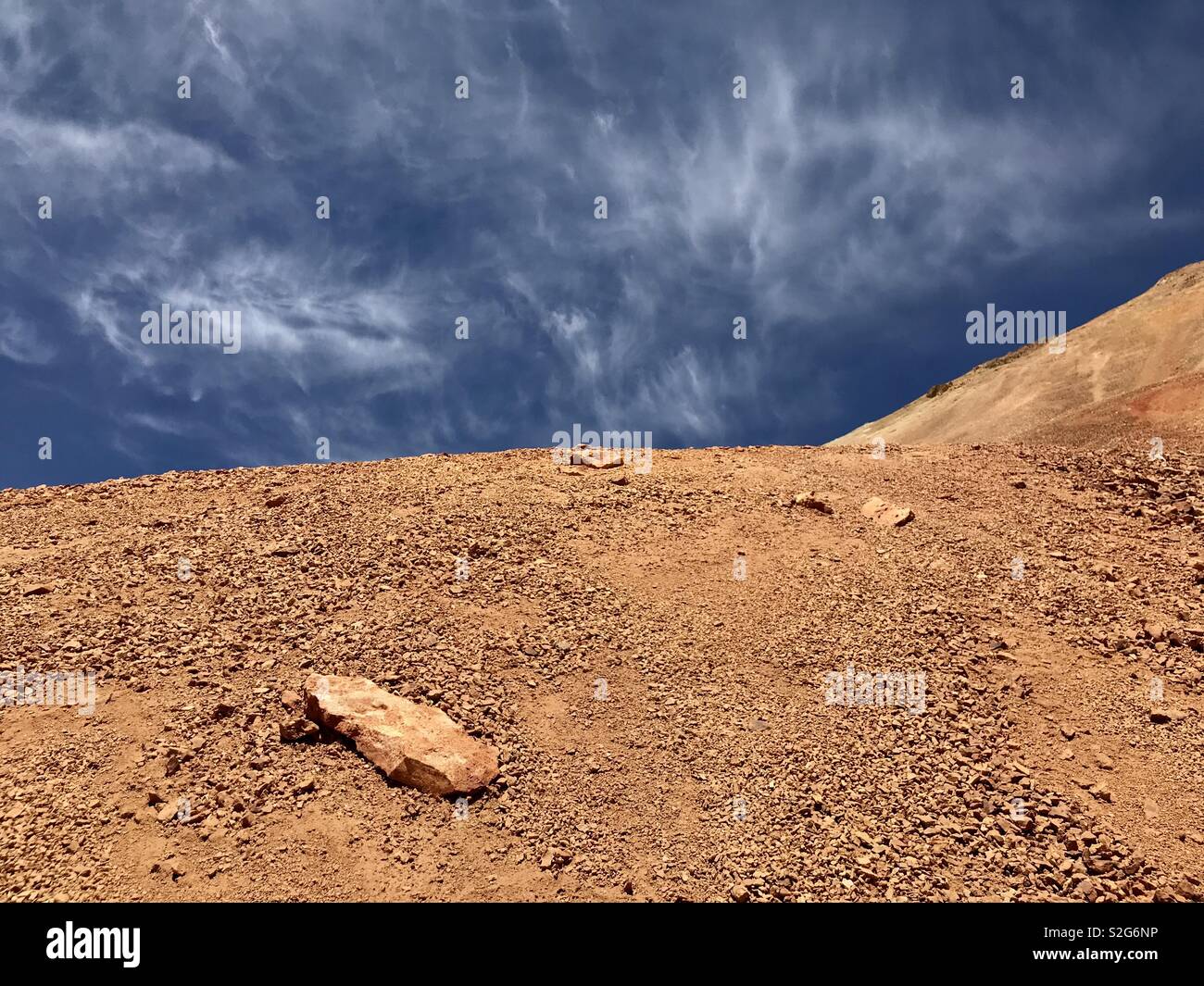 Volcano red sky hi-res stock photography and images - Alamy