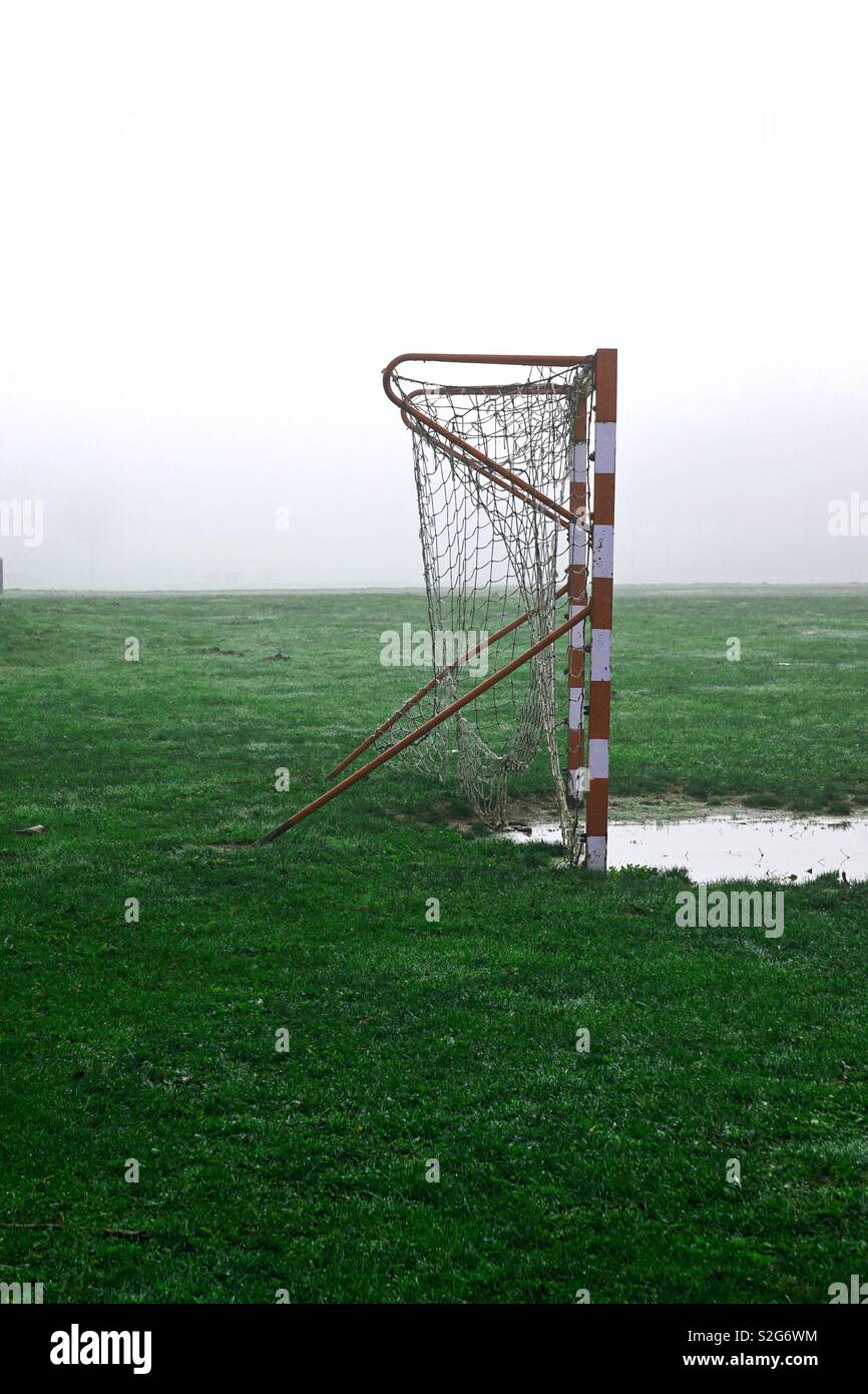 Fog football hi-res stock photography and images - Alamy