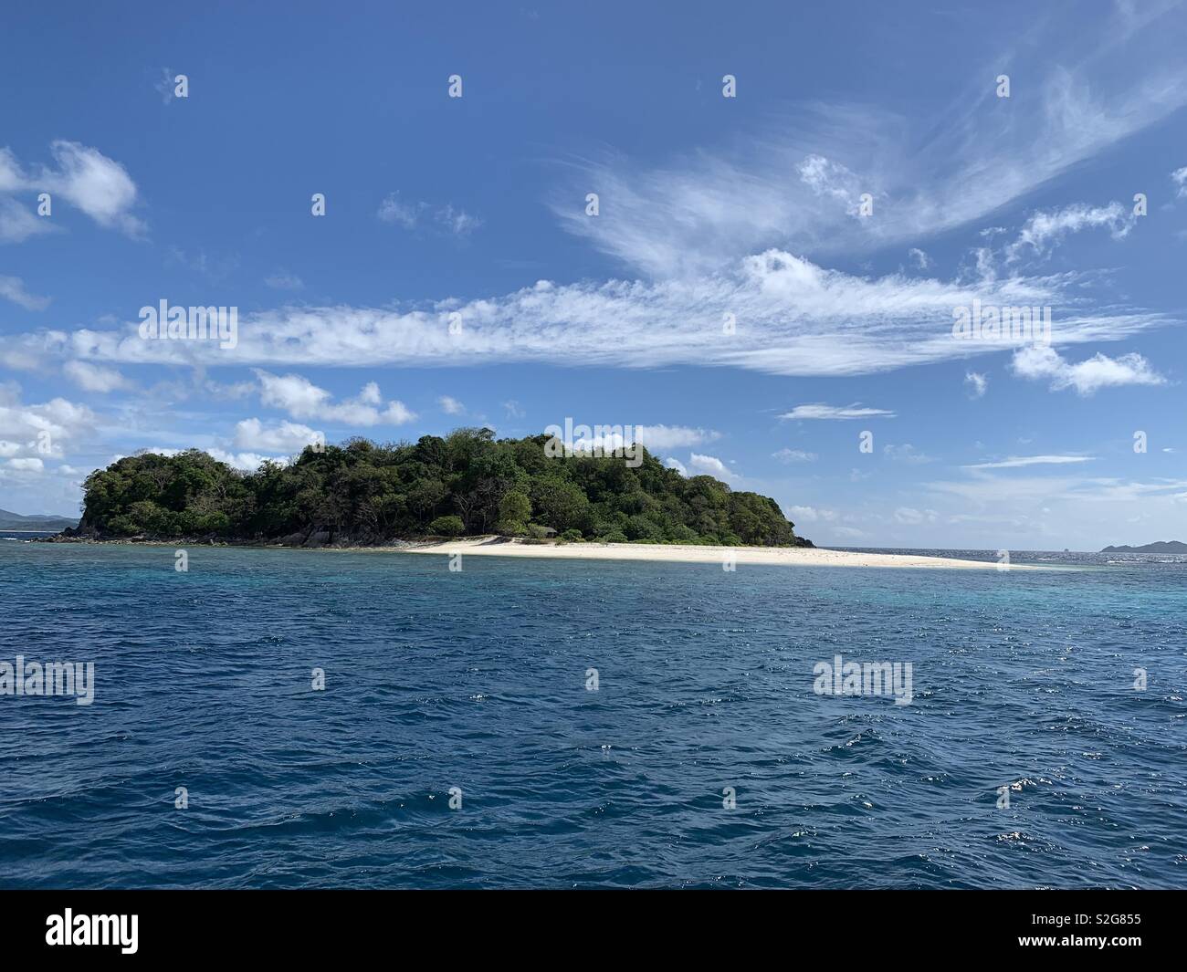 Small private island hi-res stock photography and images - Alamy