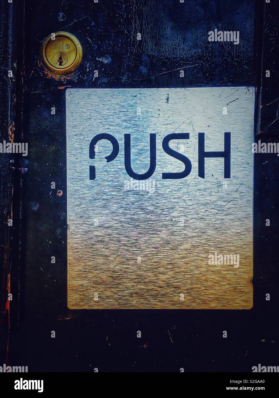 Push door sign hi-res stock photography and images - Alamy
