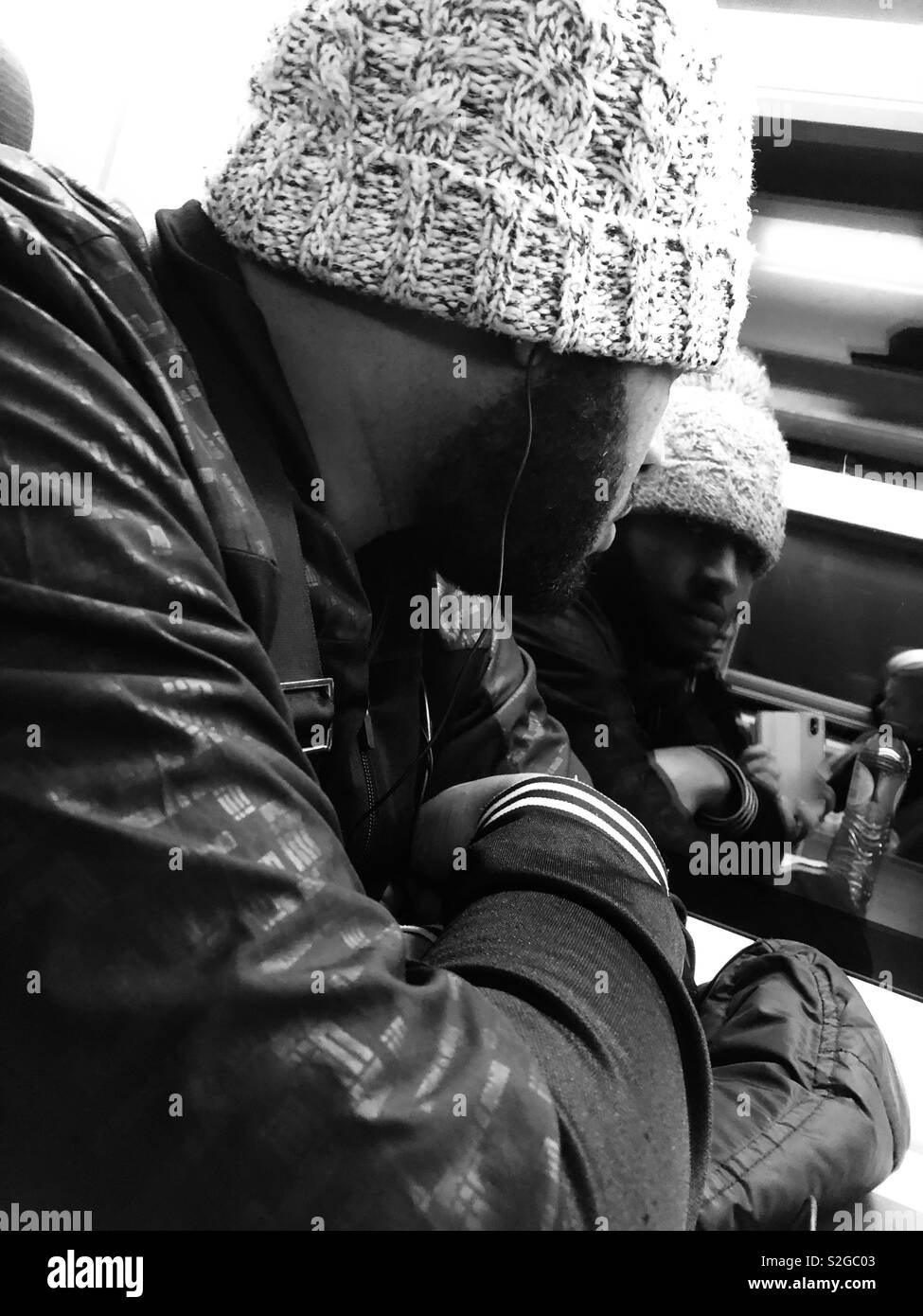 Seeing double hi-res stock photography and images - Alamy