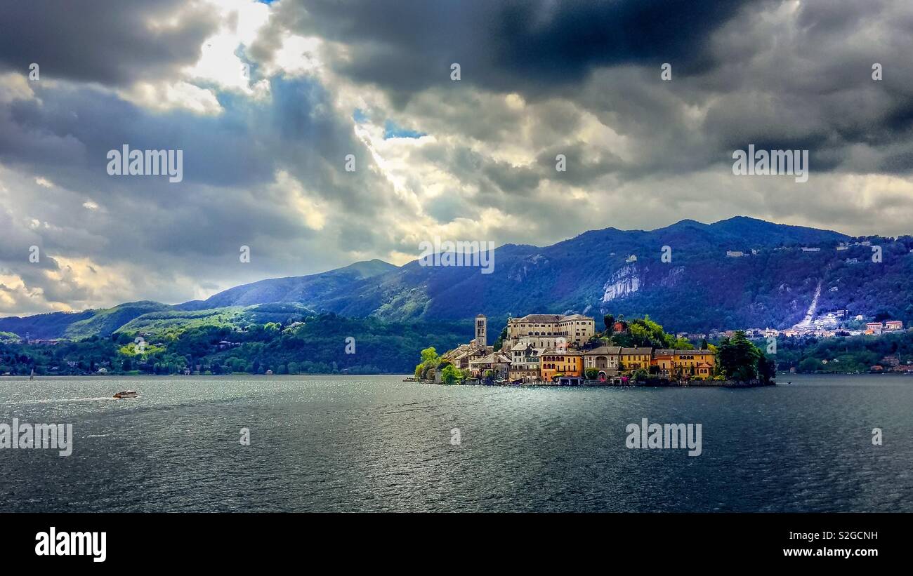 Ortasee hi-res stock photography and images - Alamy