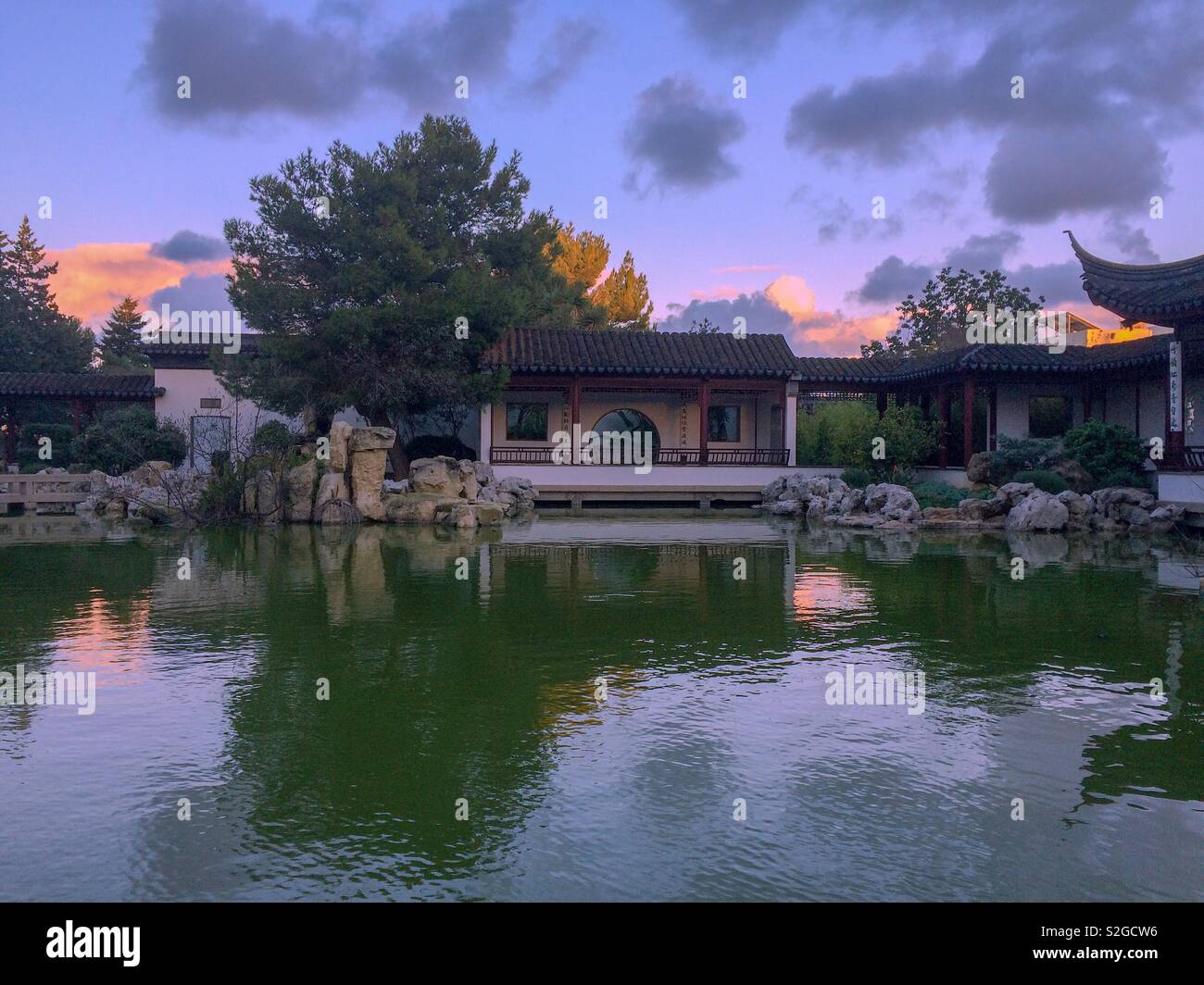 Chinese sunset hi-res stock photography and images - Alamy