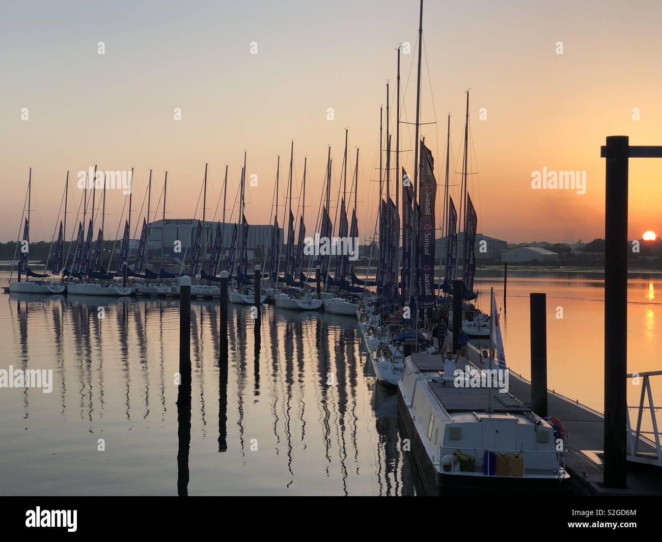 Flags yachts hi-res stock photography and images - Alamy