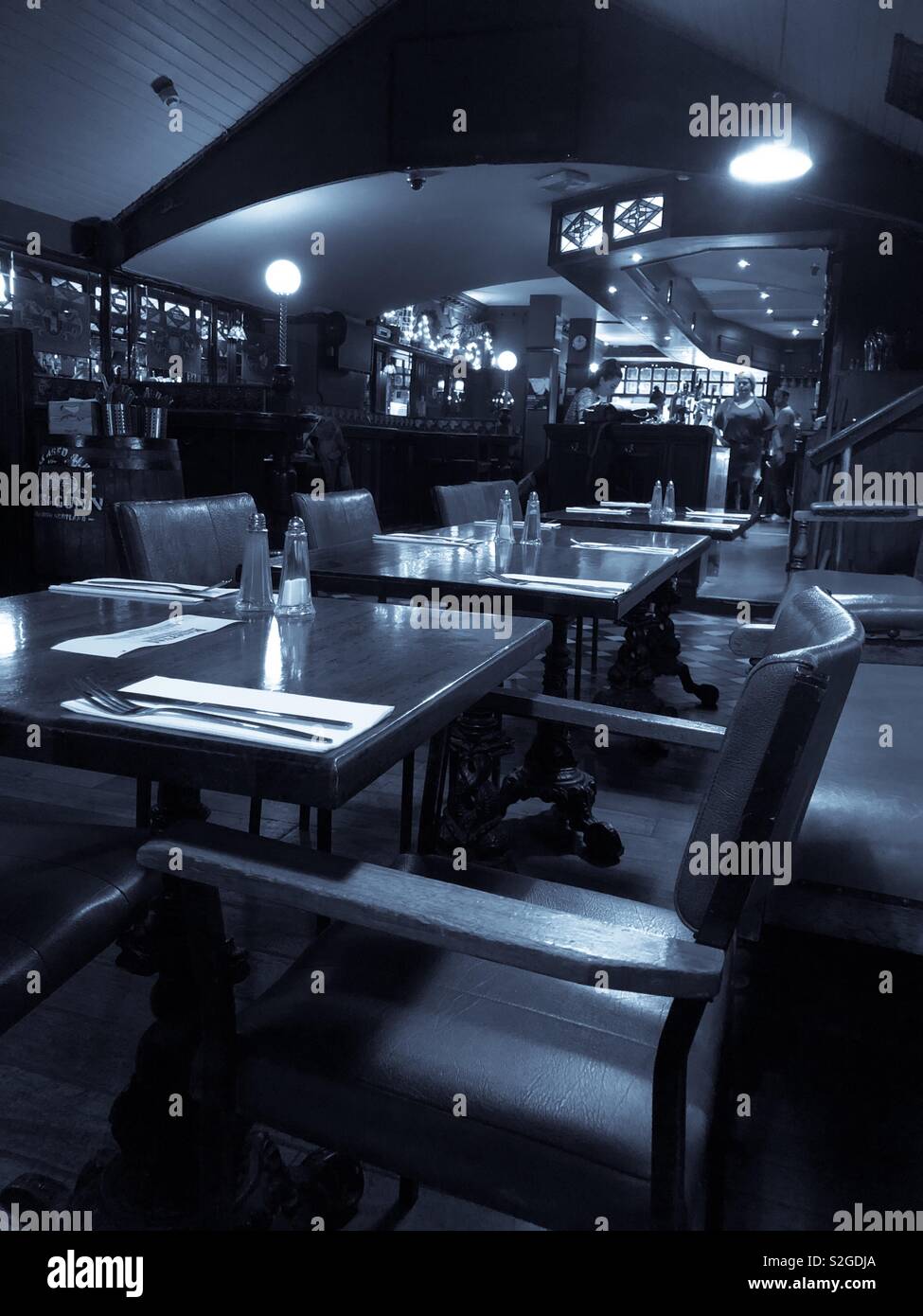 Scottish pub interior hi-res stock photography and images - Alamy