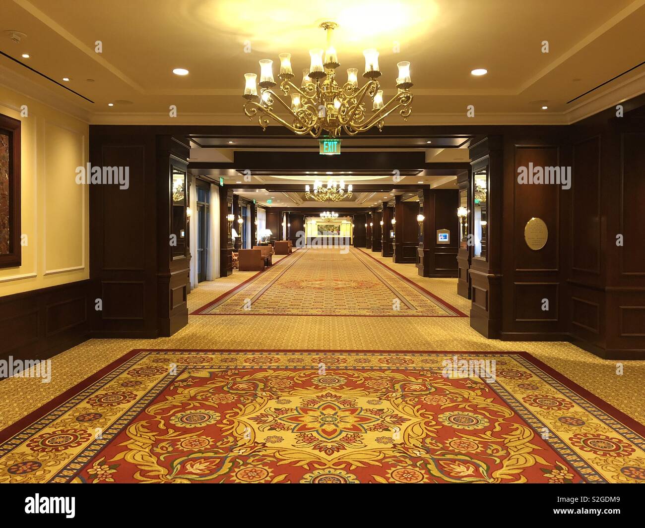 Lobby carpet hi-res stock photography and images - Alamy