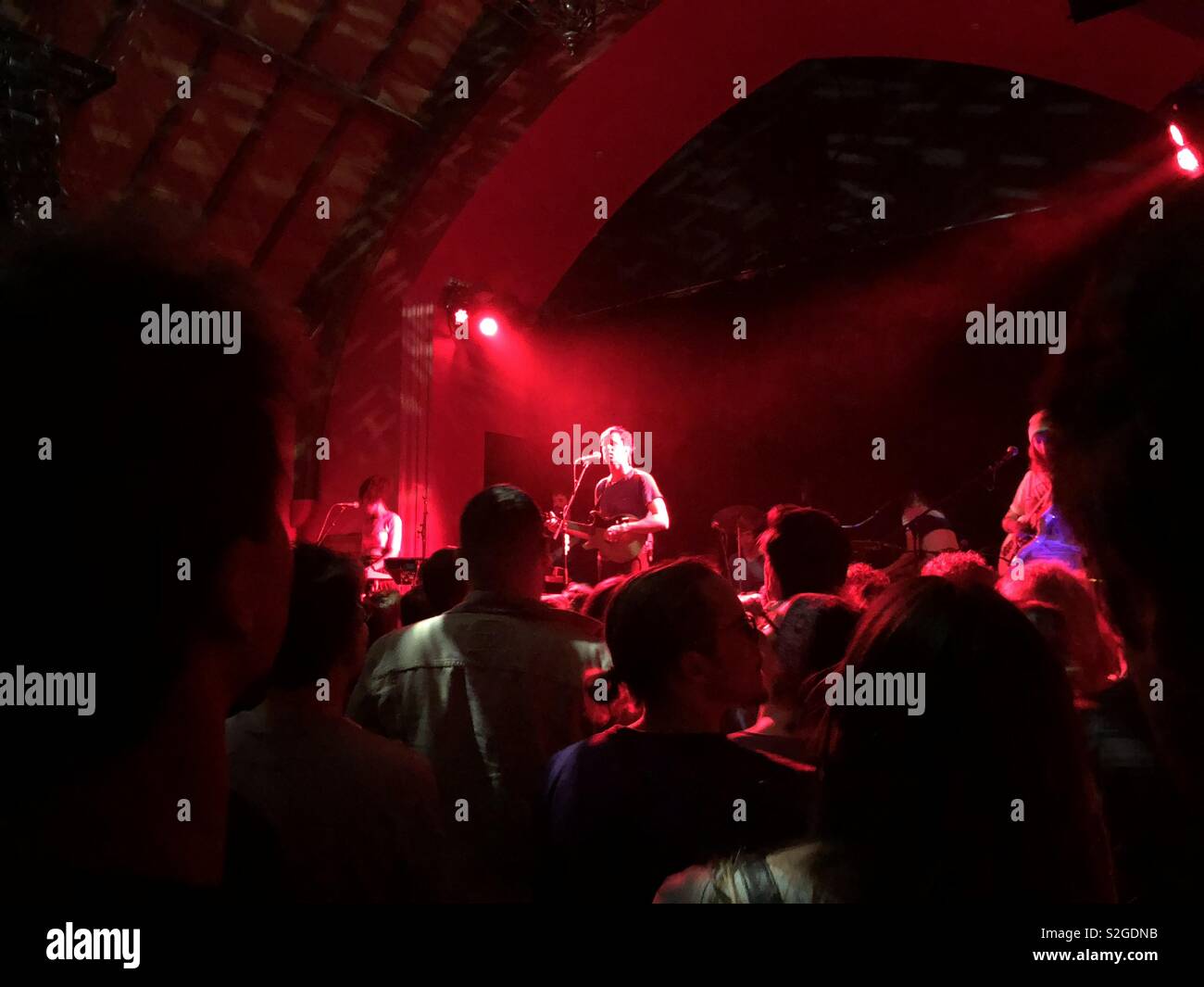 Concert hall audience hi-res stock photography and images - Alamy