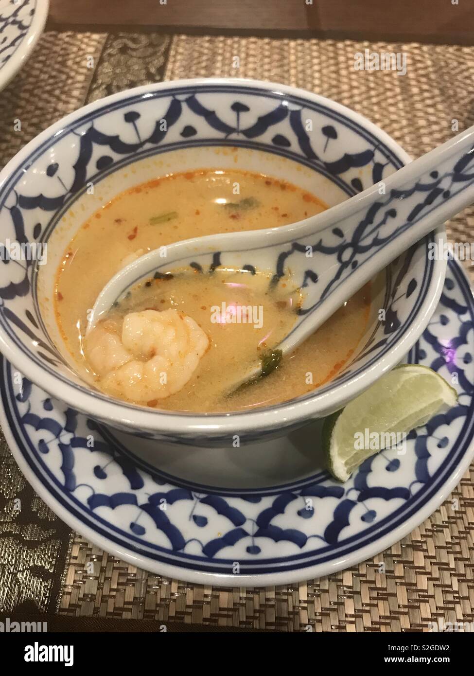 Thai shrimp soup Stock Photo - Alamy