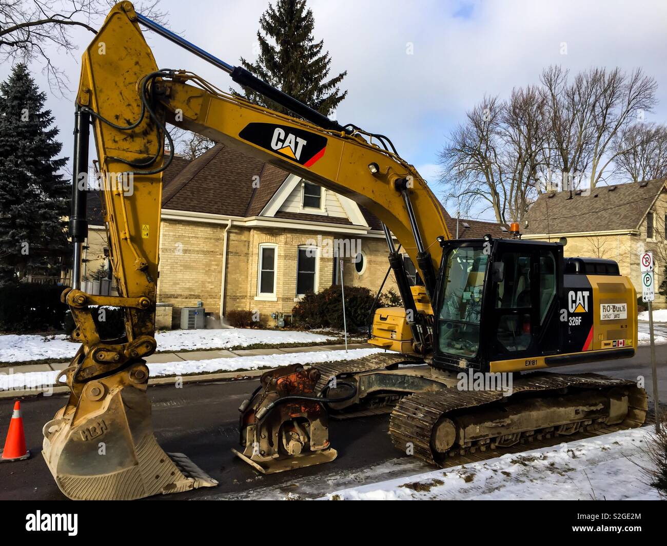 Heavy cat hi-res stock photography and images - Alamy