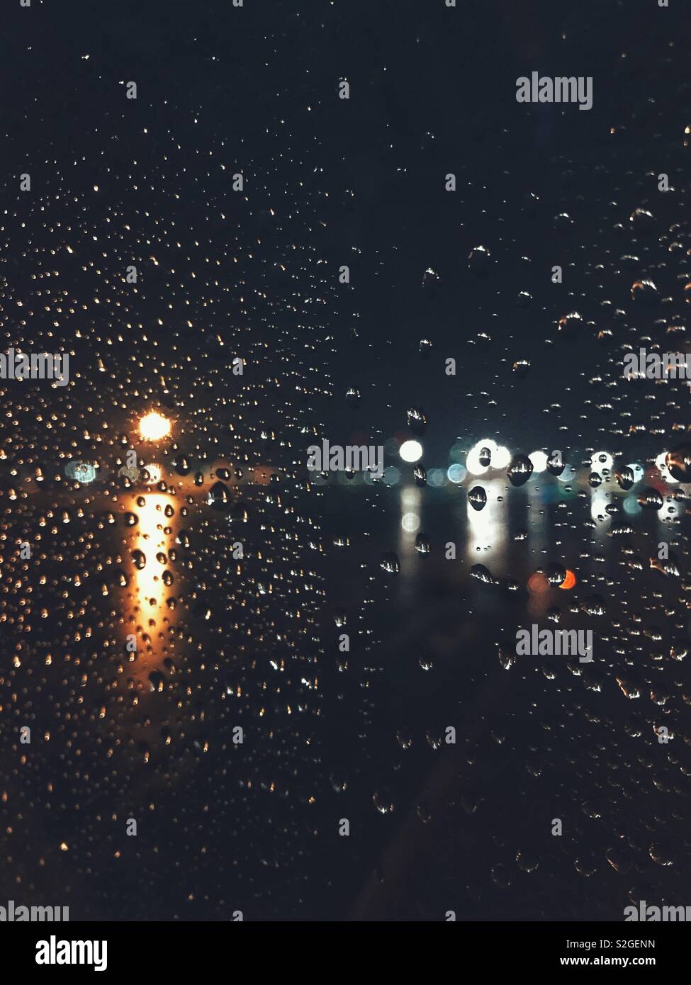 Blurred rain hi-res stock photography and images - Alamy