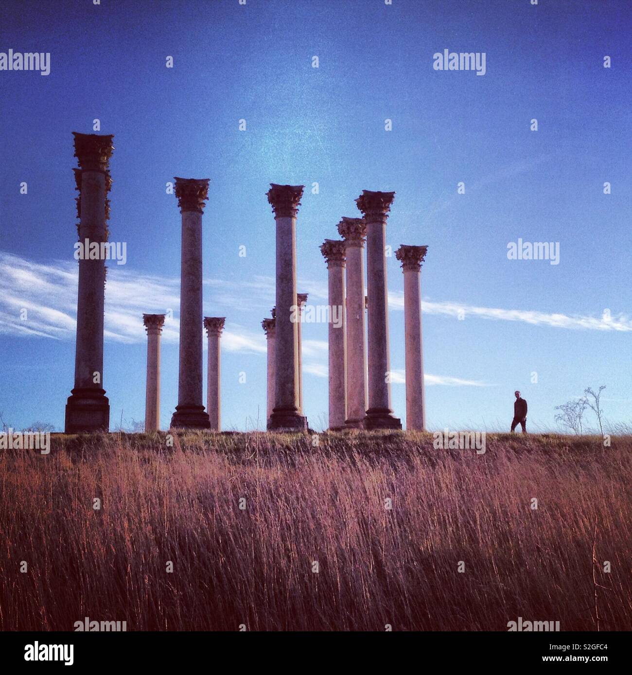 Figure columns hi-res stock photography and images - Alamy