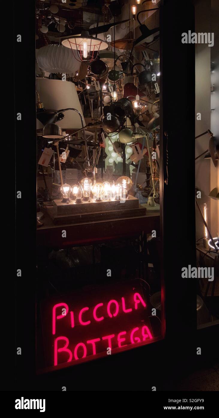 Bottega rome hi-res stock photography and images - Alamy