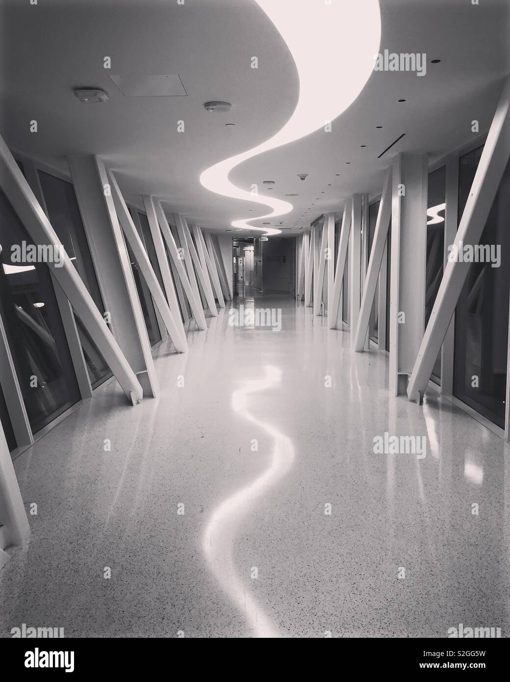 Hospital night interior hi-res stock photography and images - Alamy