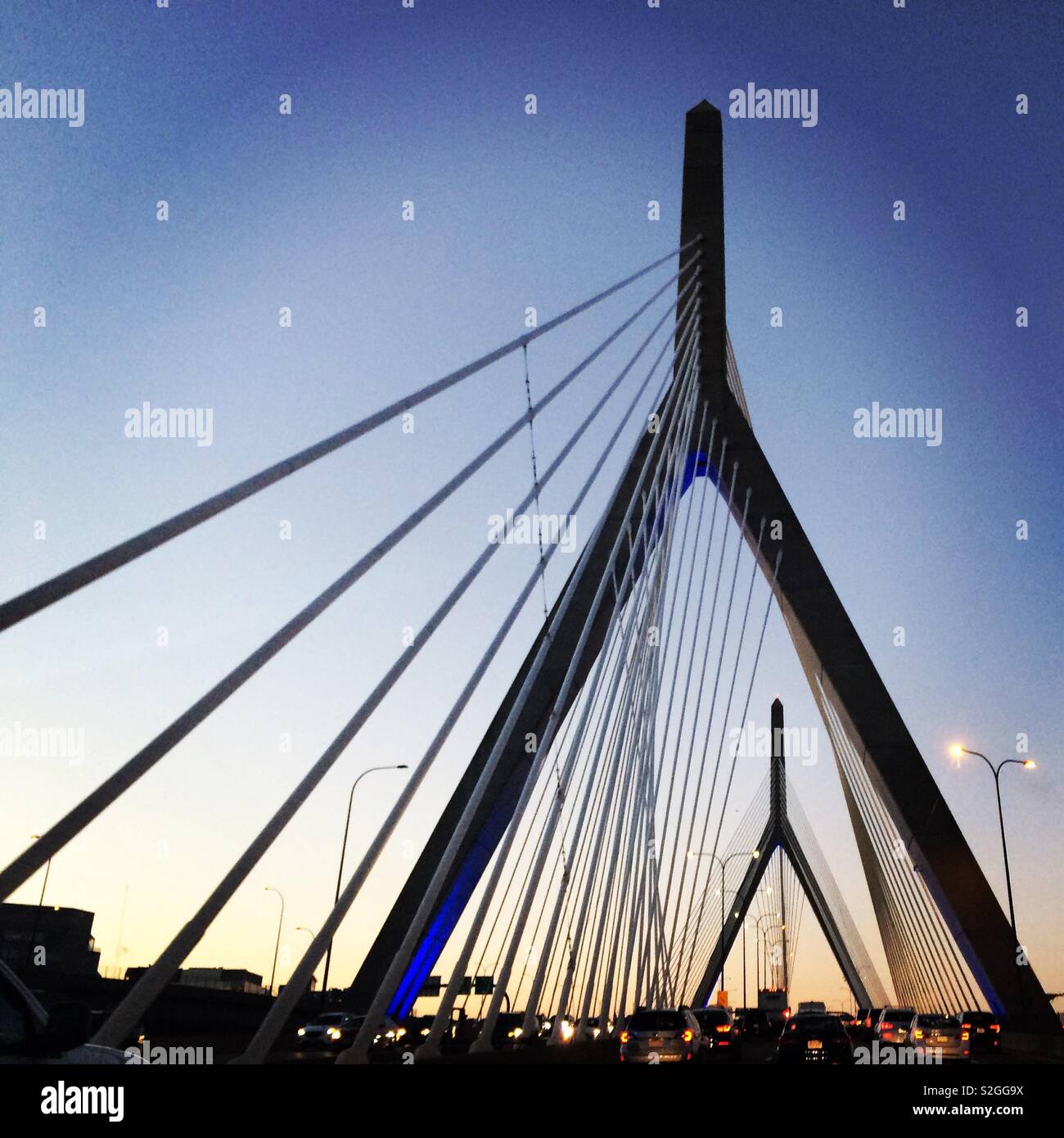 Leonard p zakim bunker hill memorial bridge hi-res stock photography ...