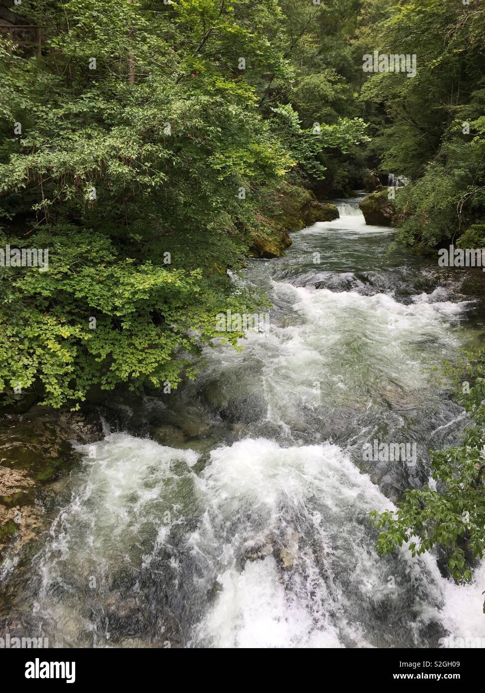 Fast flowing river Stock Photo - Alamy