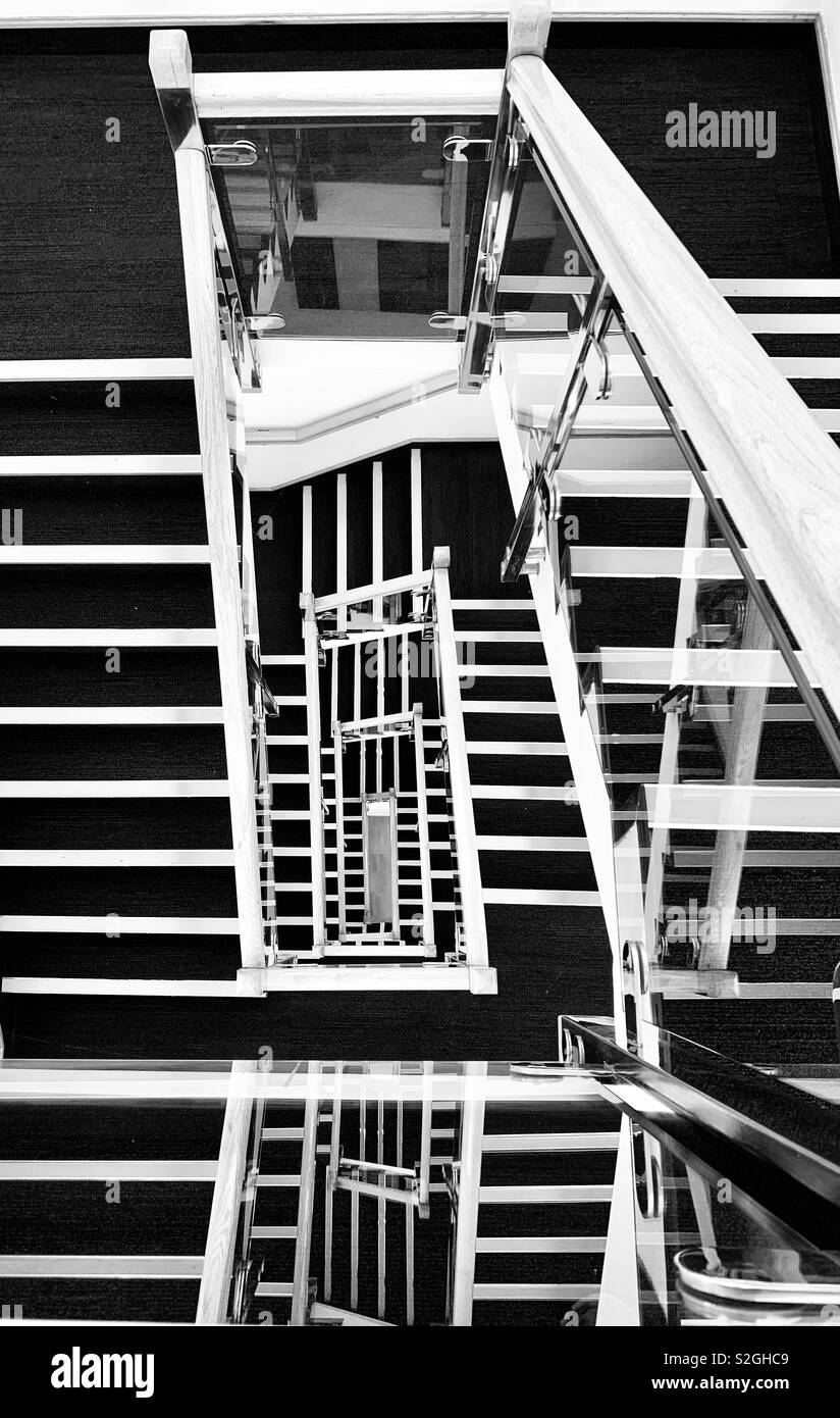 White stair case hi-res stock photography and images - Alamy
