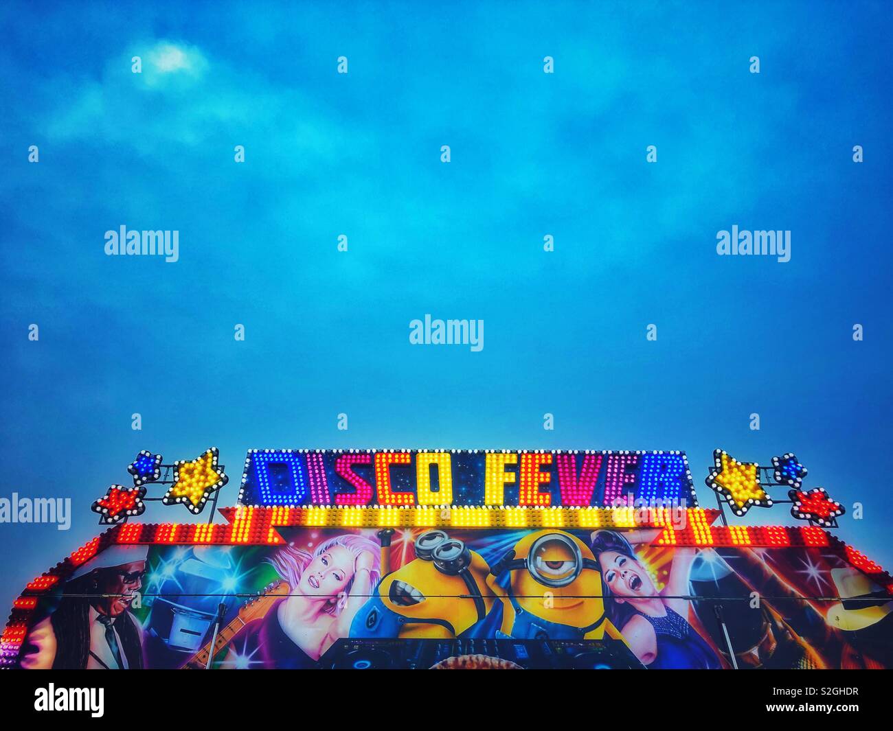 Fairground ride sign hi-res stock photography and images - Alamy