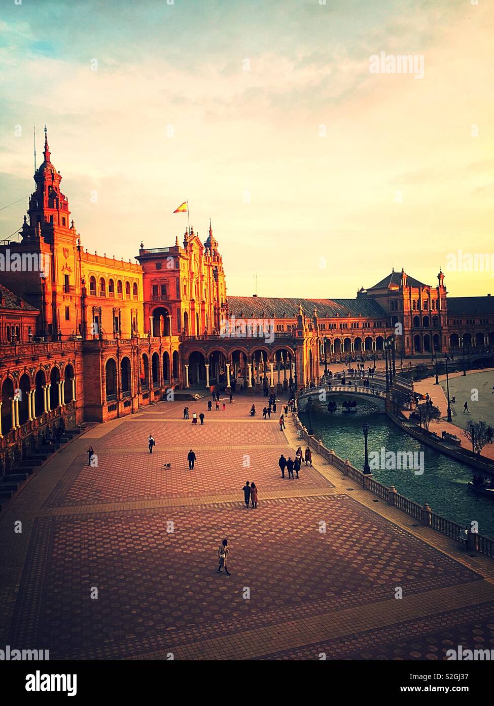 Plaza de Espana Seville sunset Stock Photo - Alamy