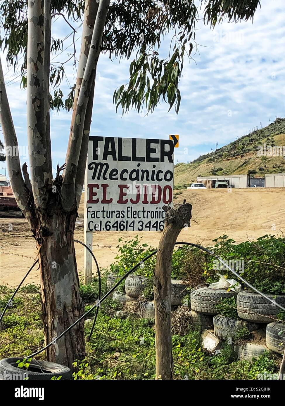 Mexican mechanic hi-res stock photography and images - Alamy