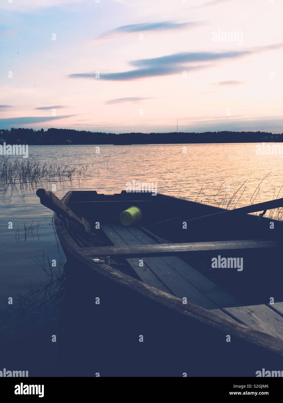 Rowboat rowing boat hi-res stock photography and images - Alamy