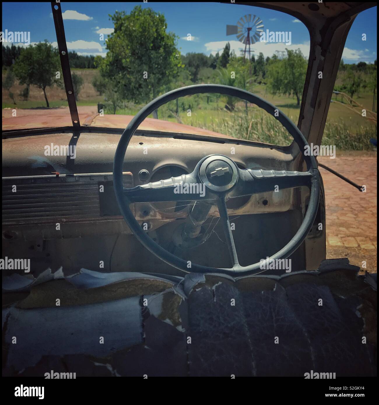 Vintage car at Toeka Stoor in Windmeul, Paarl, South Africa Stock Photo ...