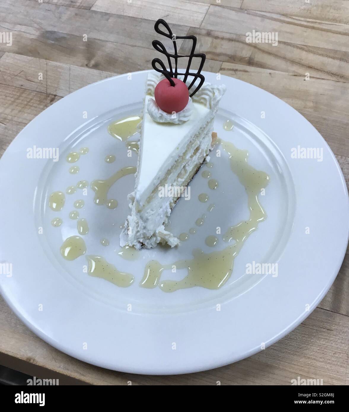 Plated dessert hi-res stock photography and images - Alamy