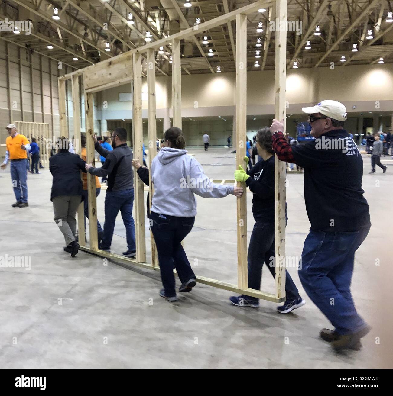 Wall assembly construction hi-res stock photography and images - Alamy