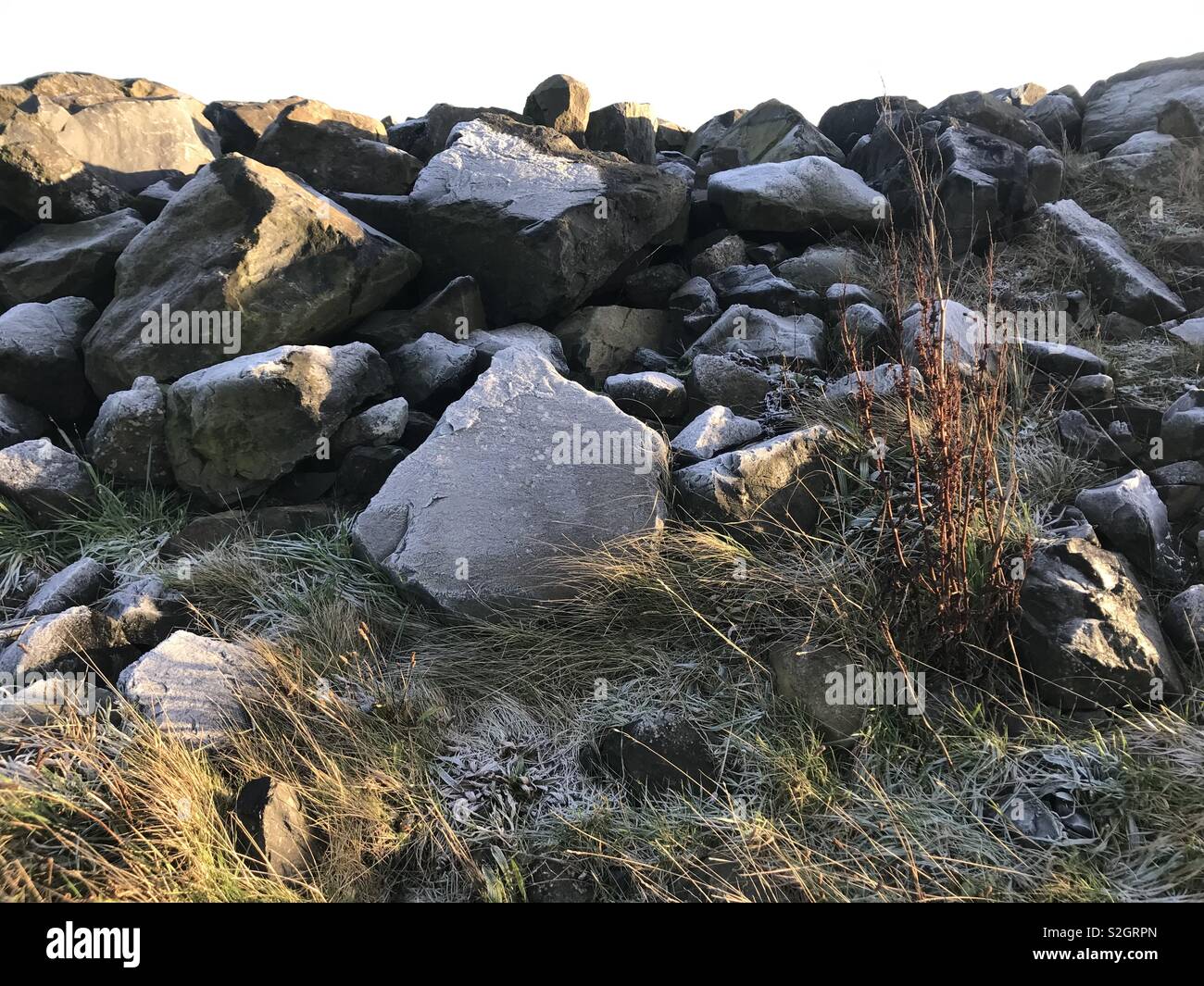 Rocks frost hi-res stock photography and images - Alamy