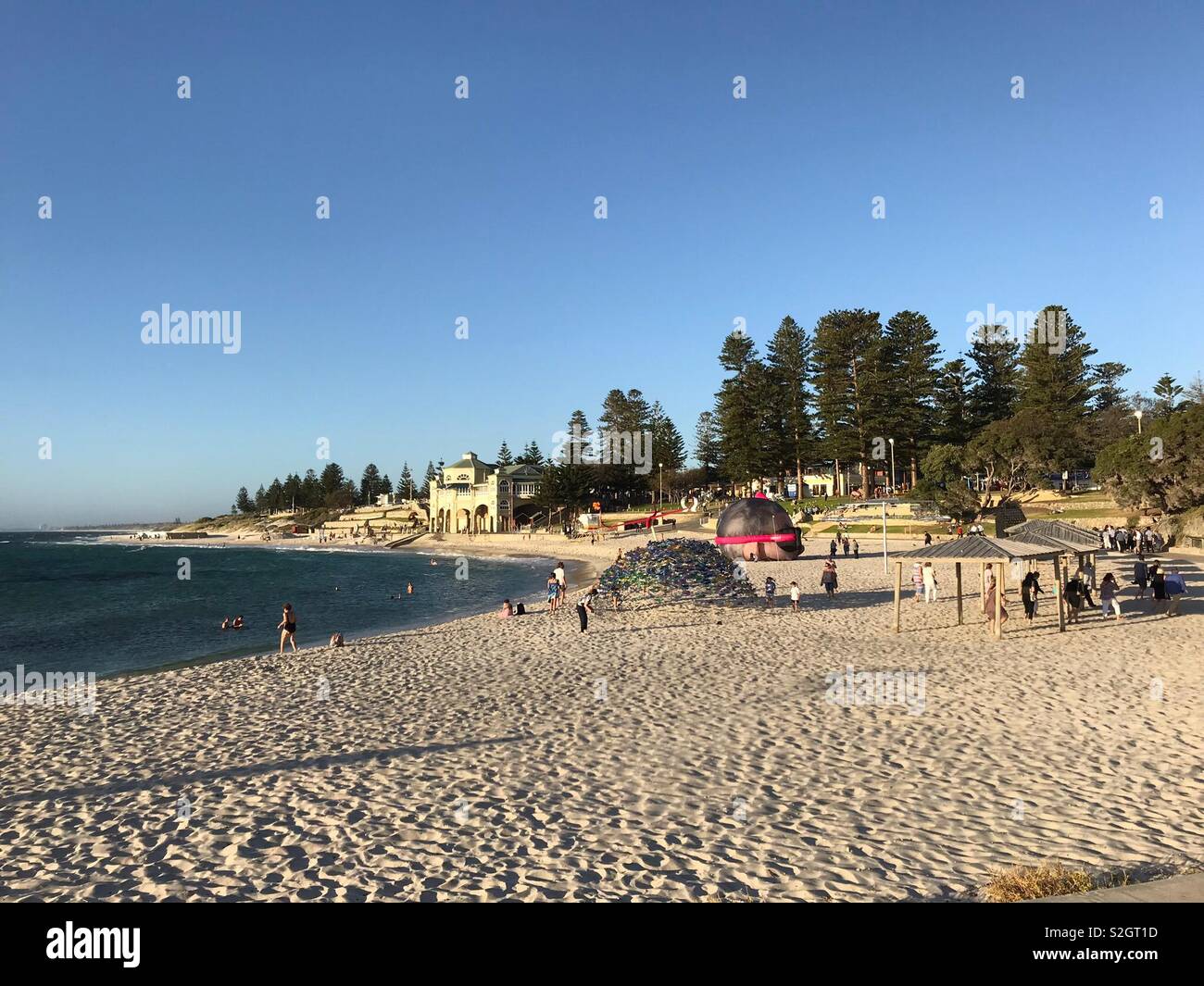 Cottesloe beach hi-res stock photography and images - Alamy