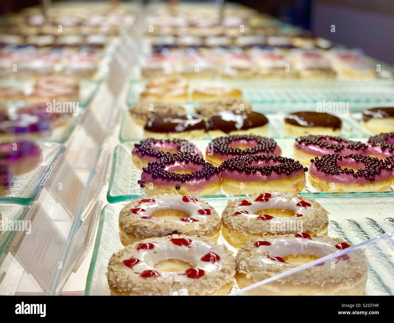 Sweets doughnuts hi-res stock photography and images - Alamy