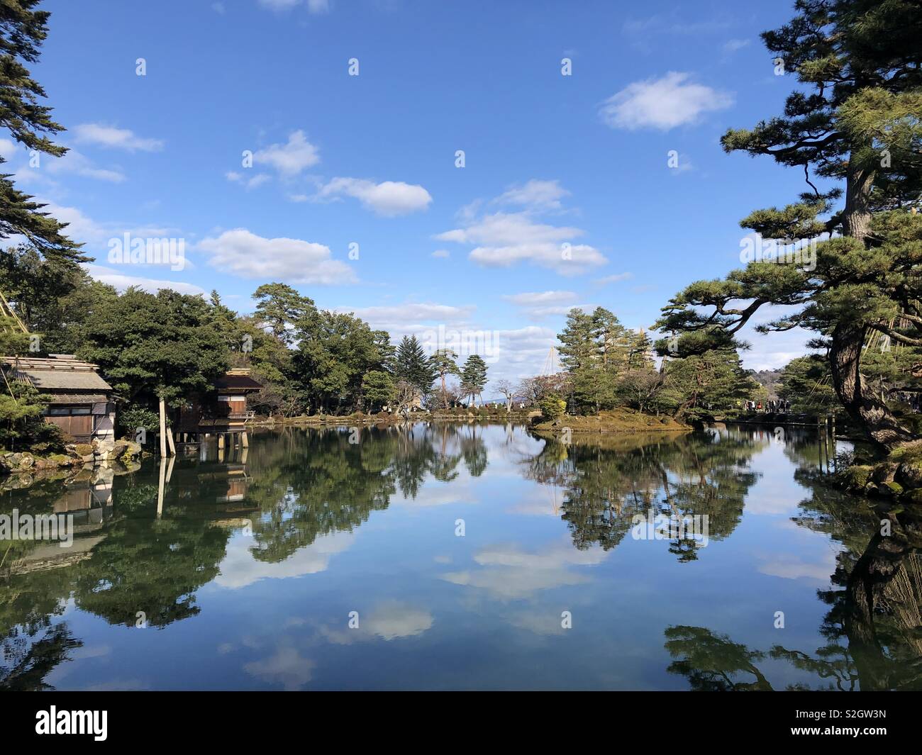 Kenrokuen garden in Japan, Kanazawa Stock Photo - Alamy