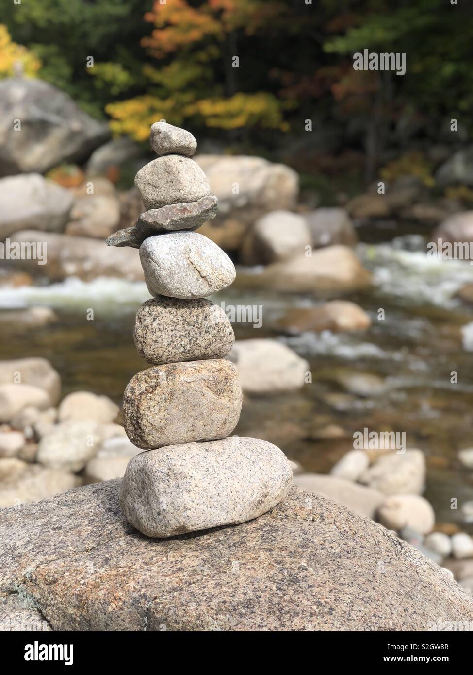 Stacked rocks hi-res stock photography and images - Alamy