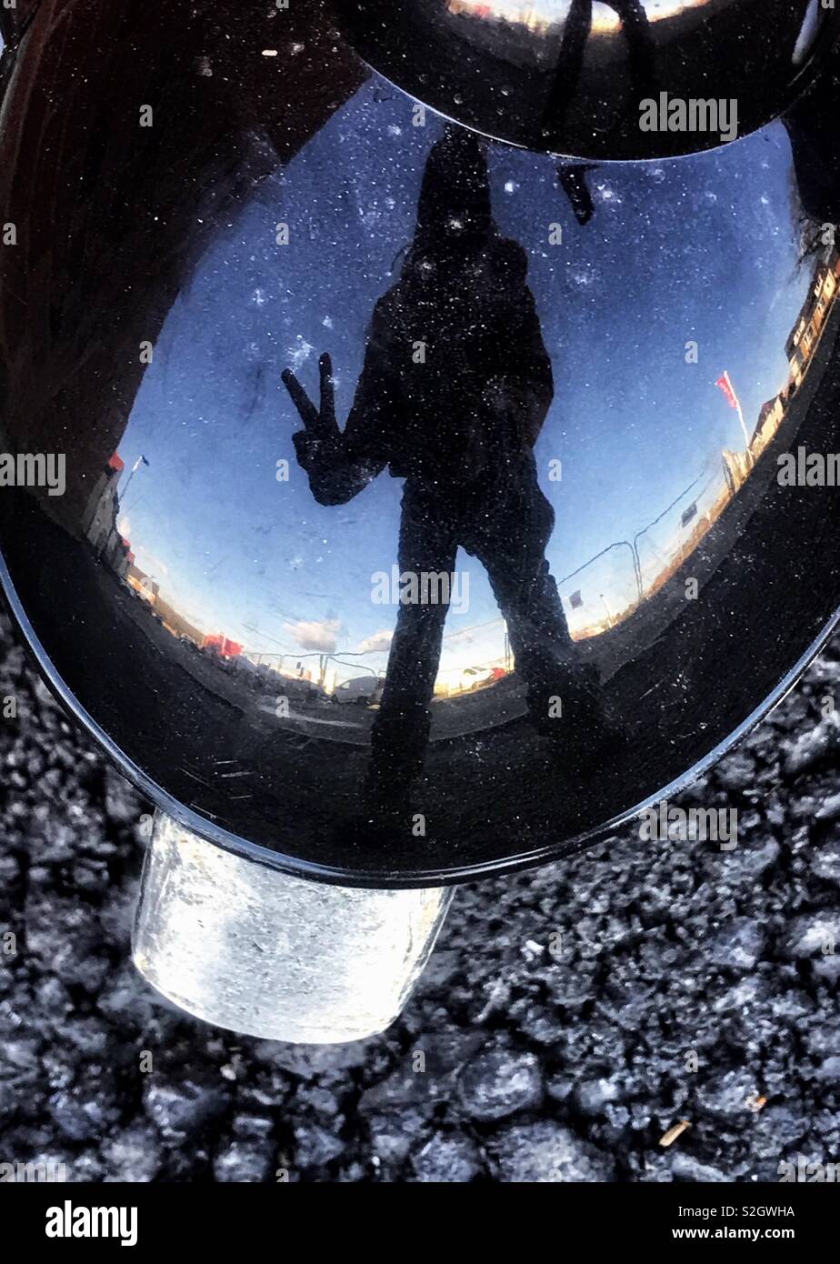 Person with sign hi-res stock photography and images - Alamy