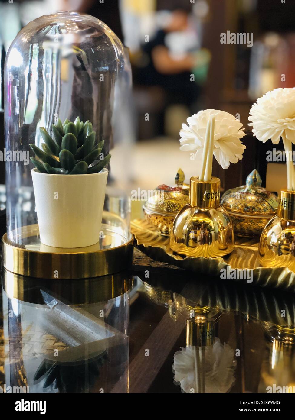 Goldendetails hi-res stock photography and images - Alamy