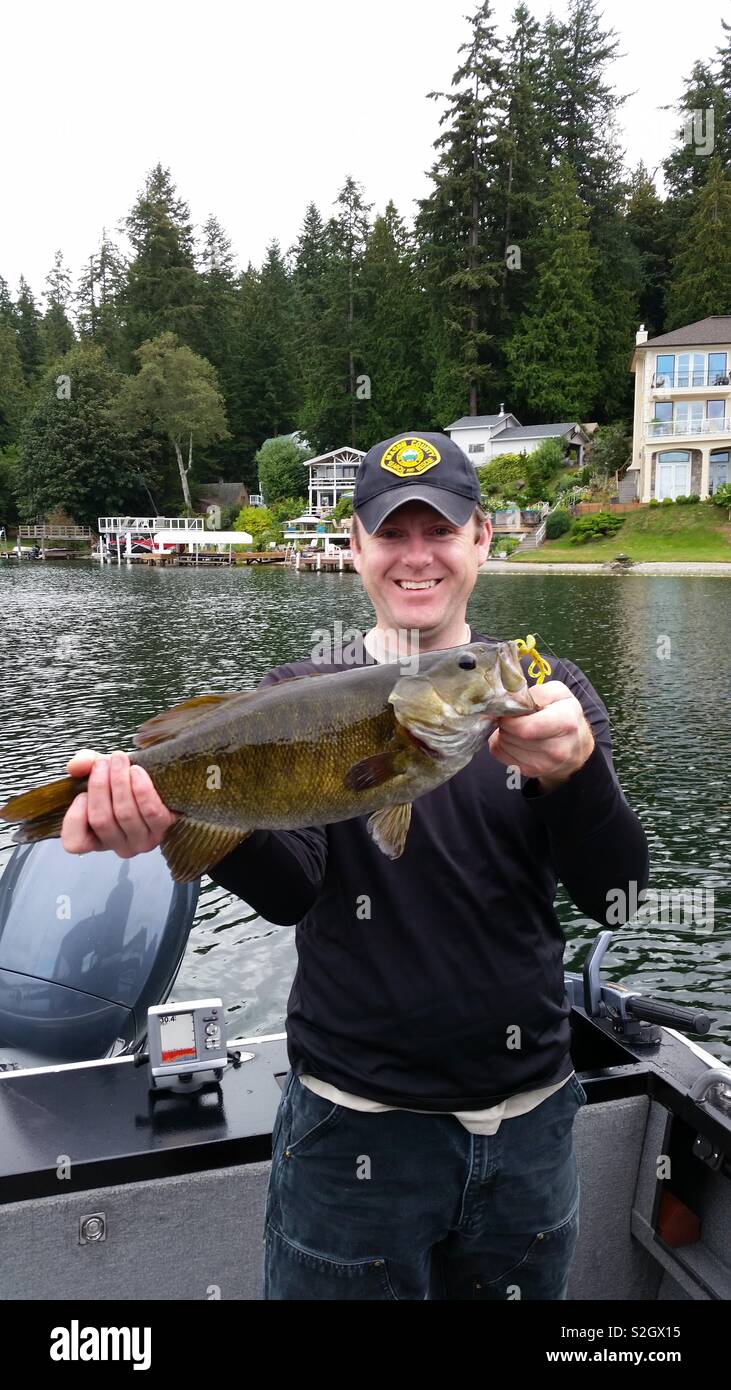 Smallmouth bass washington hi-res stock photography and images - Alamy