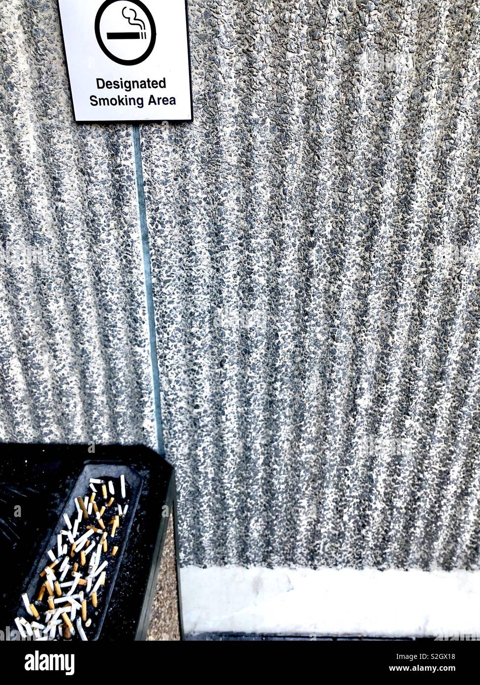 Designated Smoking Area Stock Photo - Alamy