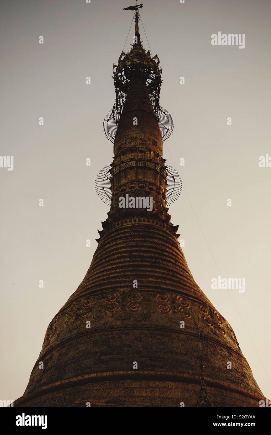 Pagoda roof hi-res stock photography and images - Alamy