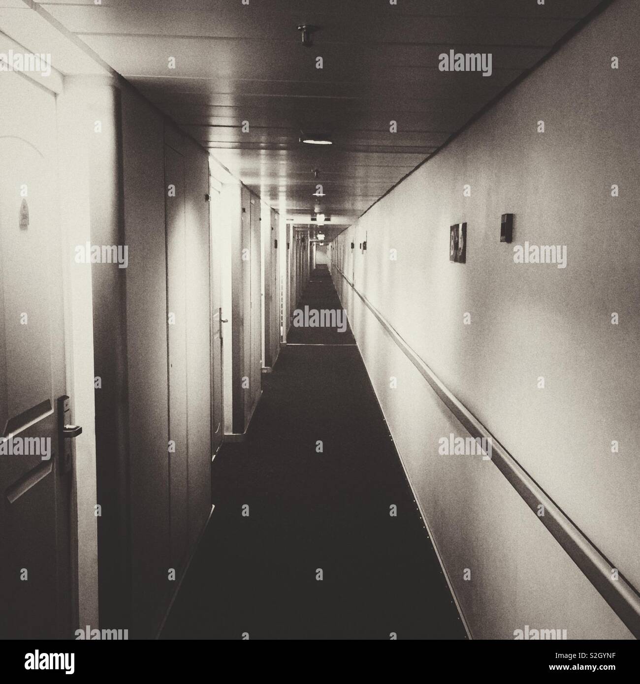 Cruise ship corridor hi-res stock photography and images - Alamy
