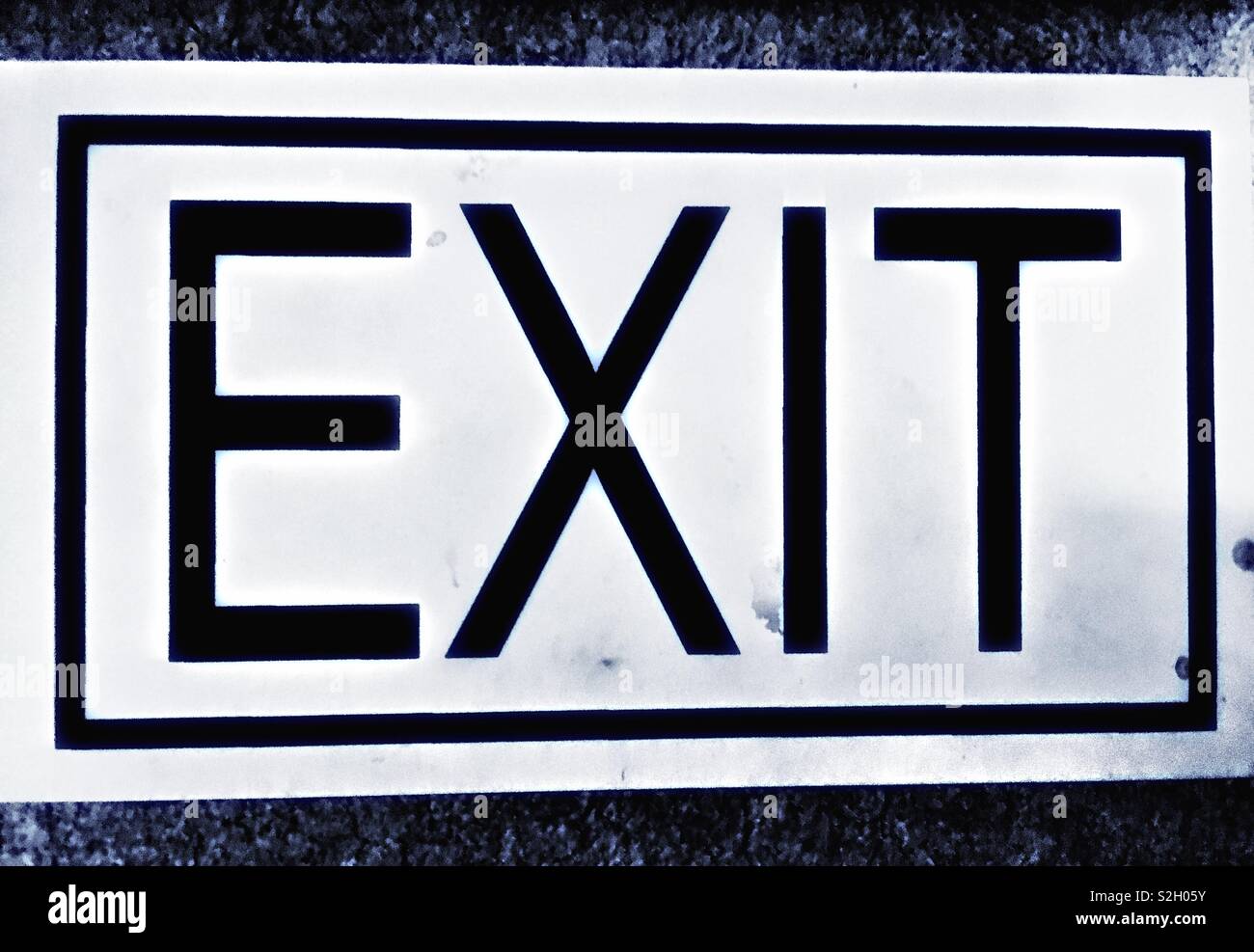 Black exit sign hi-res stock photography and images - Alamy