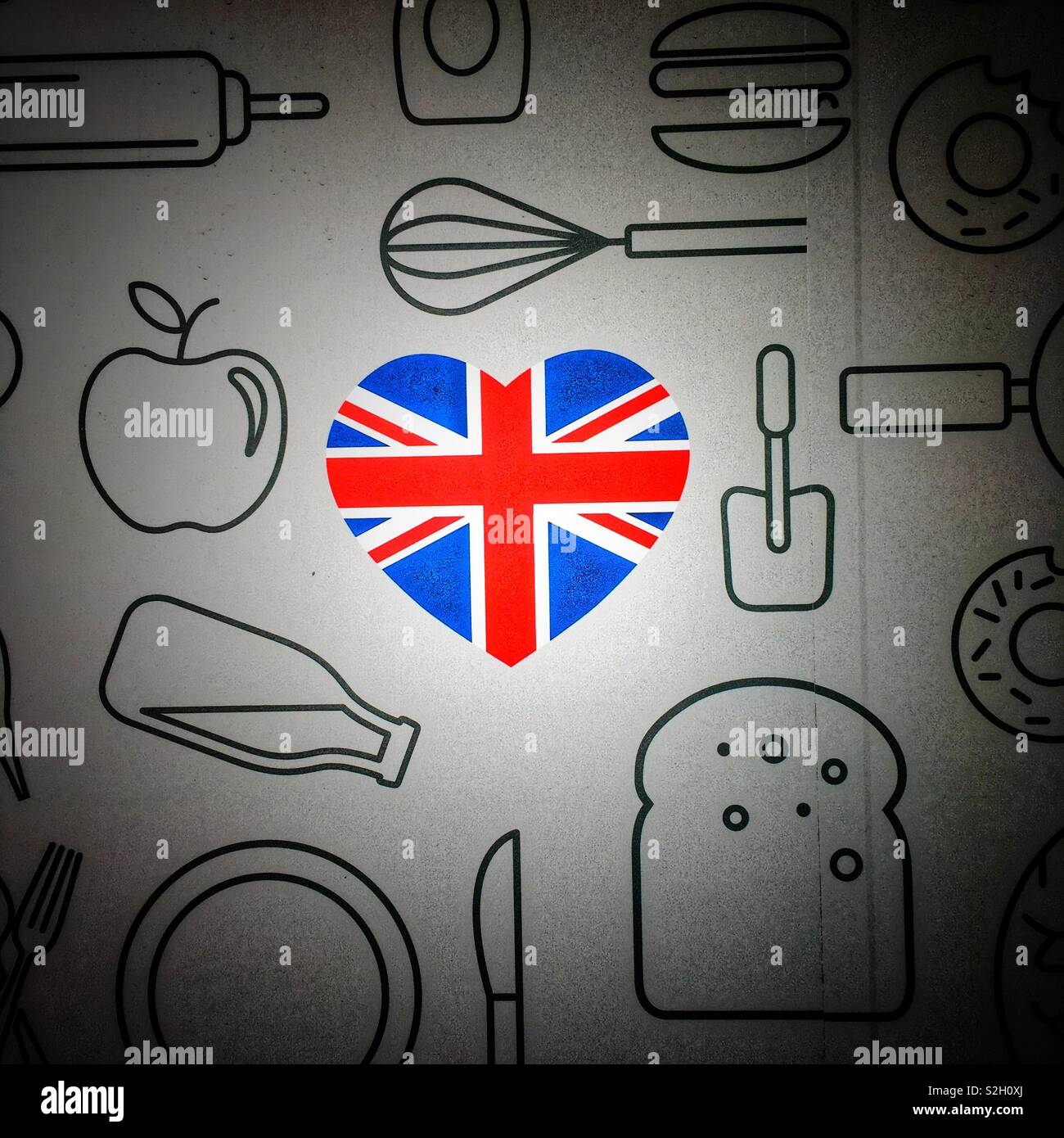 Heart shaped Union Jack Stock Photo - Alamy