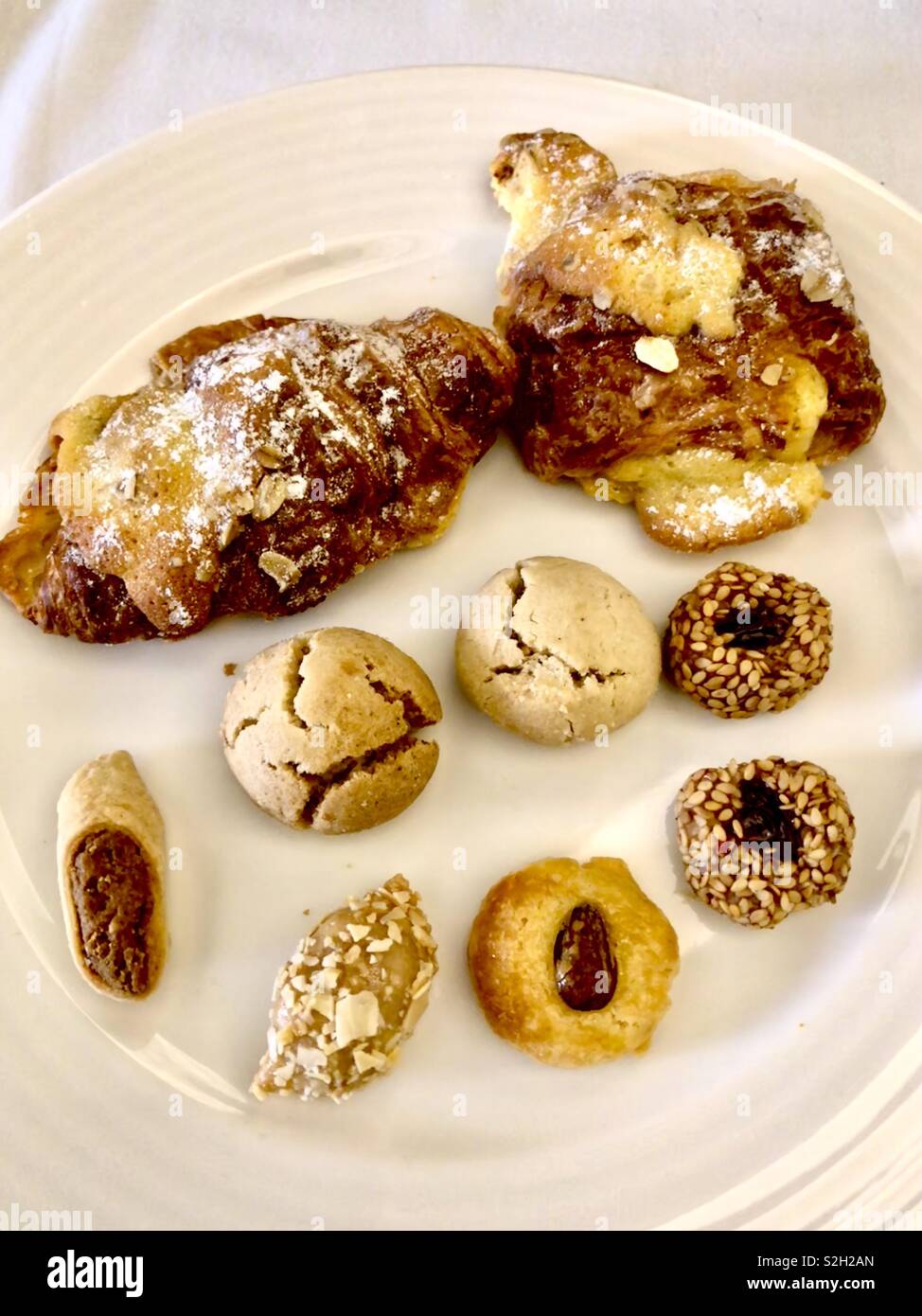 Moroccan pastries hi-res stock photography and images - Alamy