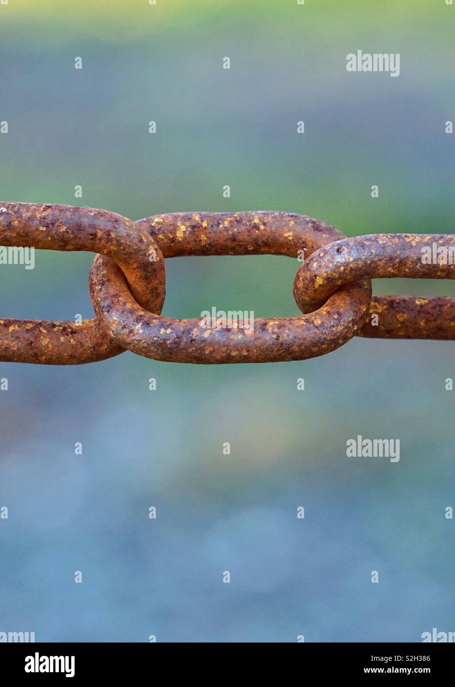 Broken chain fence hi-res stock photography and images - Alamy