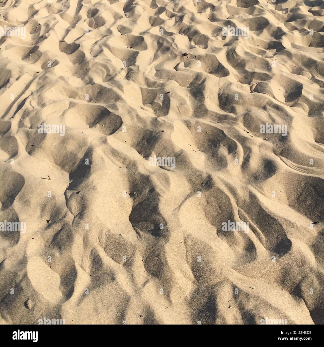 Wave patterns in sand hi-res stock photography and images - Alamy