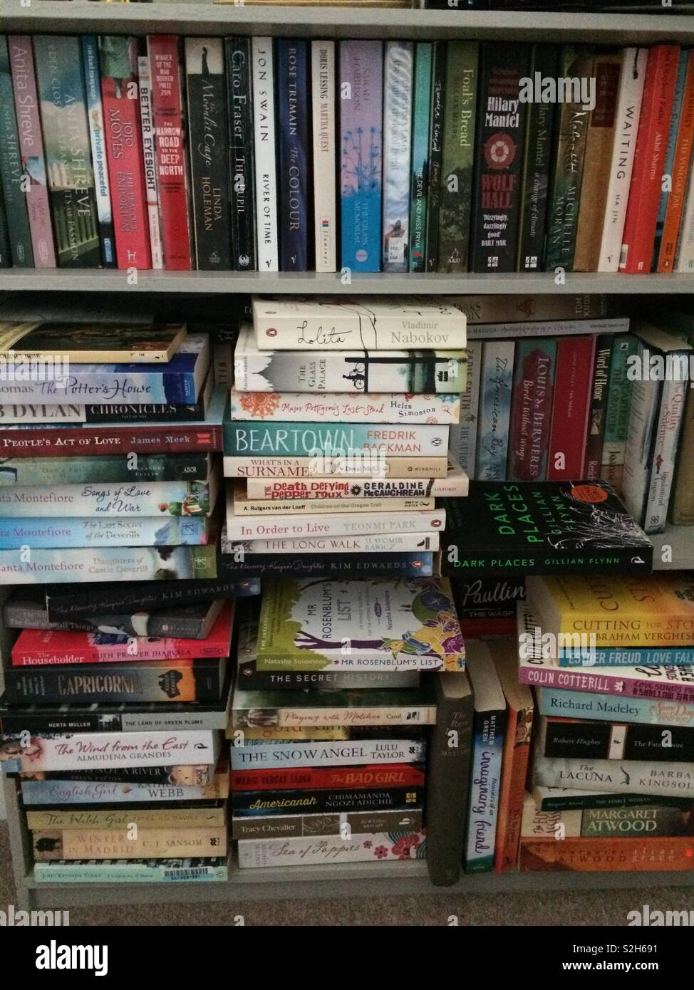 Full Bookshelf High Resolution Stock Photography and Images - Alamy