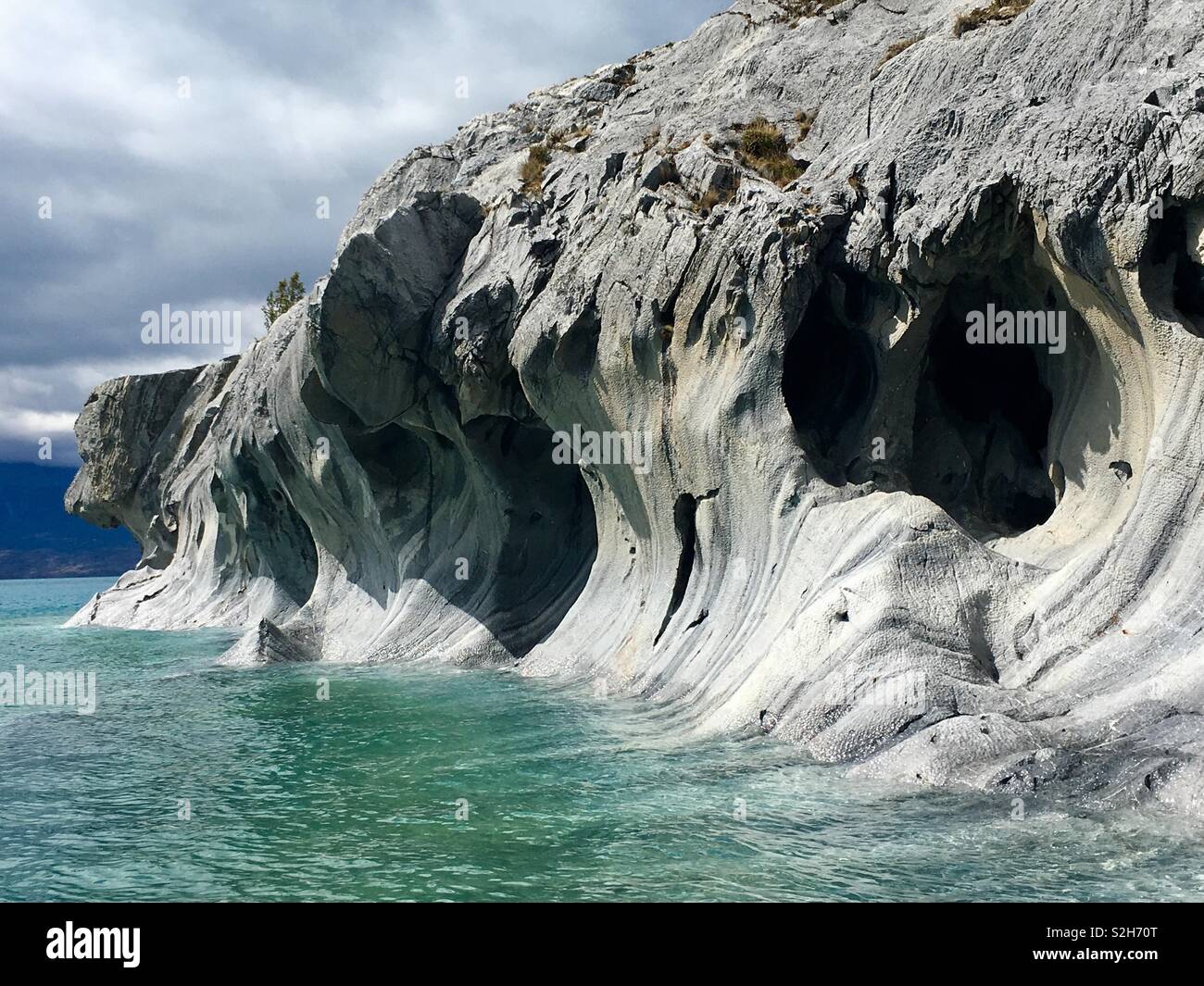 Marble caves general carrera lake hi-res stock photography and images ...