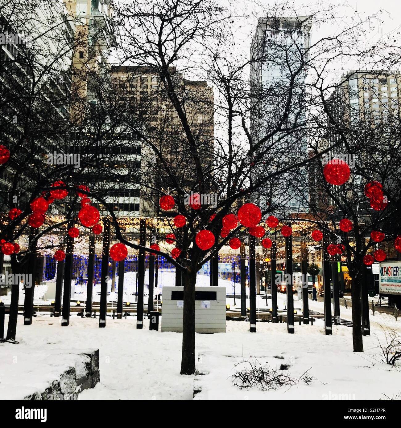 Toronto winter hi-res stock photography and images - Alamy
