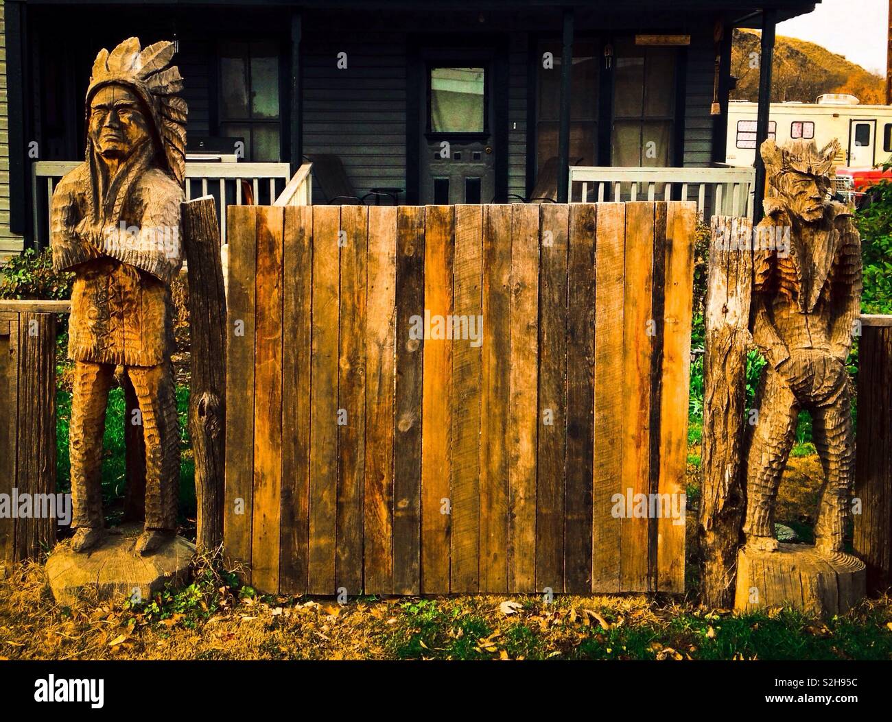 Native chief arms crossed hi-res stock photography and images - Alamy